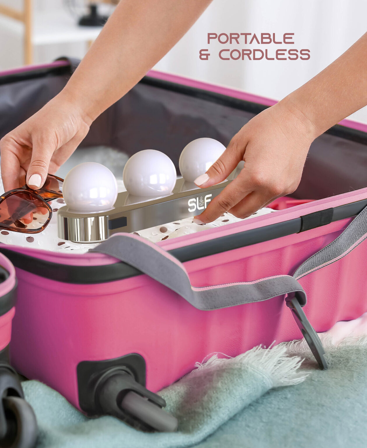 SLF Mirrored LED Mirror Bar – Tzumi®